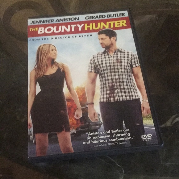 dvd | Other | Preowned Used Wear And Tear Jennifer Aniston Dvds Bundle ...